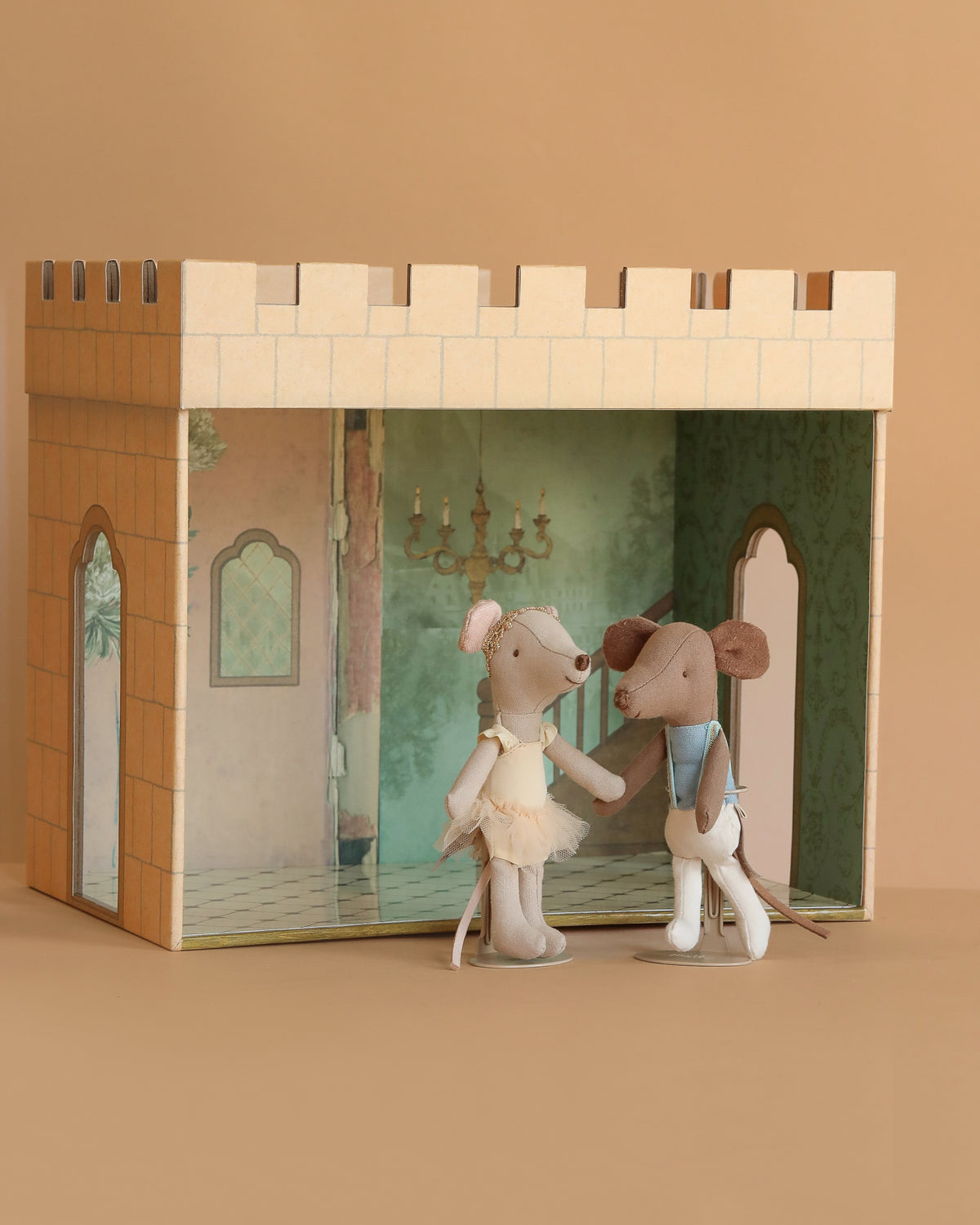 Maileg Royal Ballet Set– Odin Parker