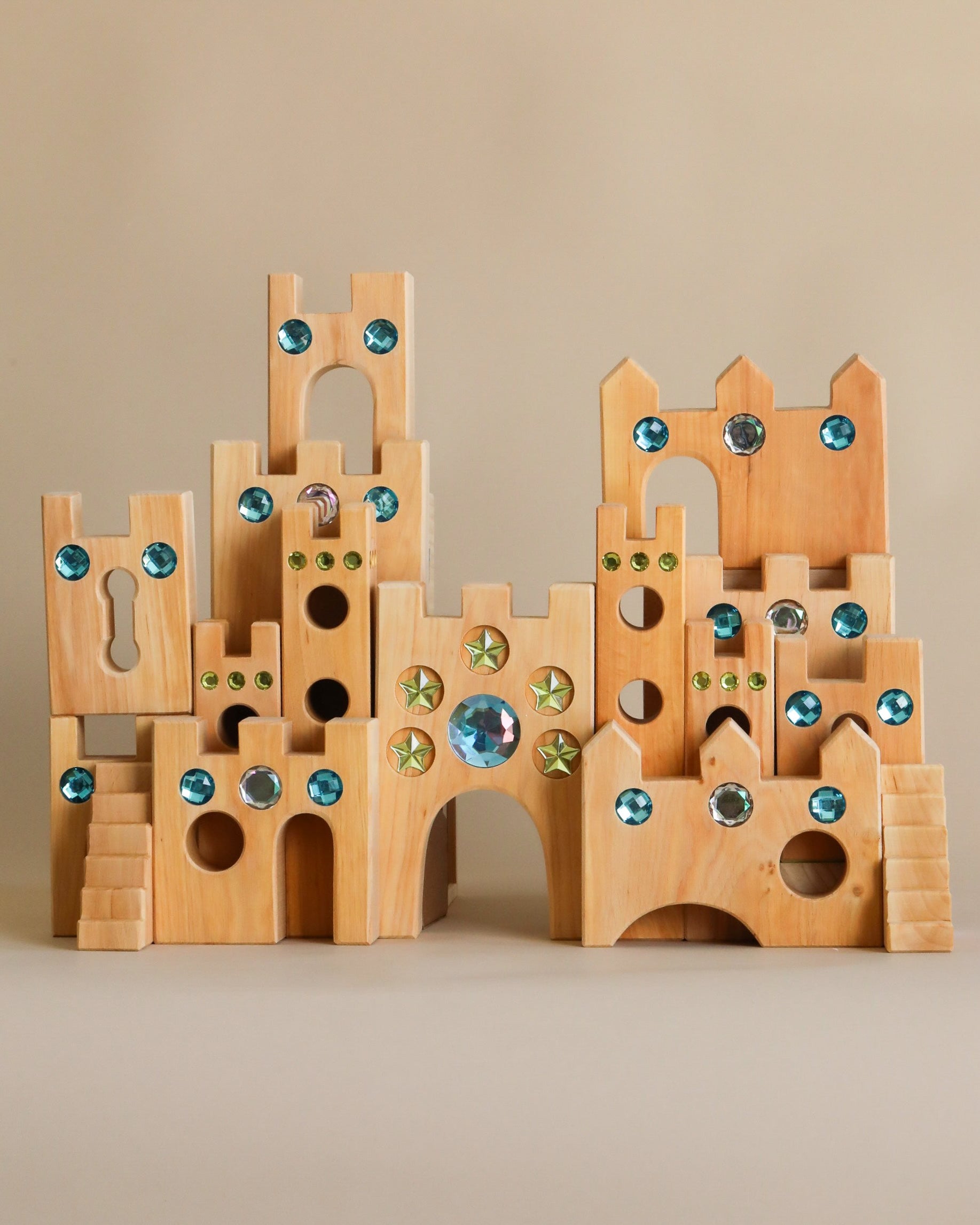 Bauspiel Large Fairytale Castle (16 pieces)– Odin Parker