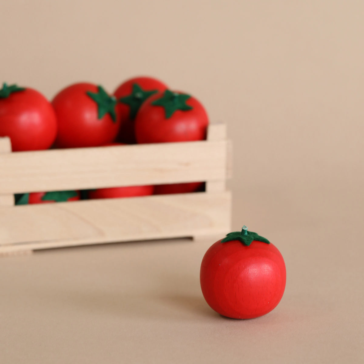 Erzi Tomato Pretend Food– Odin Parker